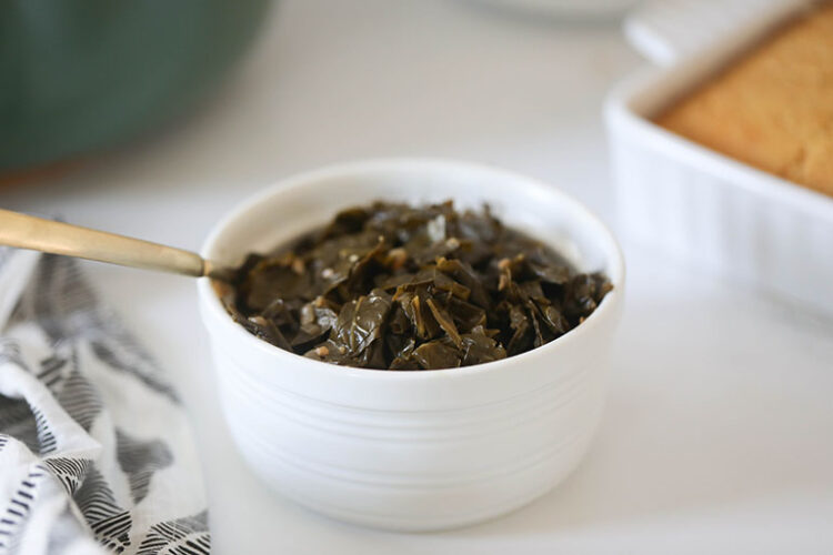 Easy Vegan Collard Greens (Classic Southern Recipe) [+VIDEO ...